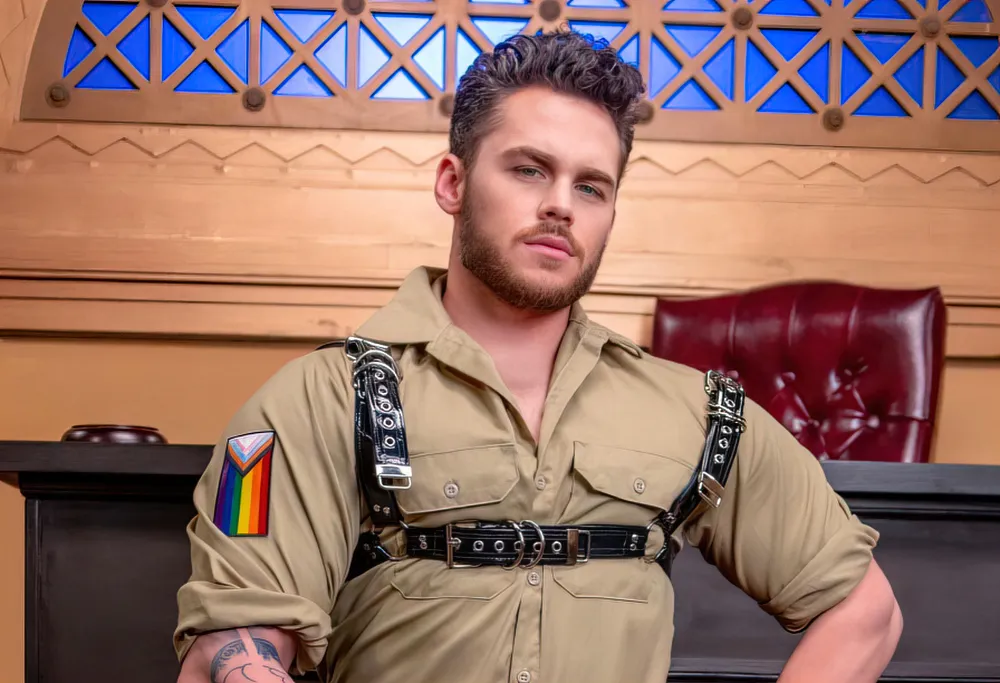 Thirst-Trapping with Matthew Camp, the Hunky Bailiff on 'Iconic Justice ...