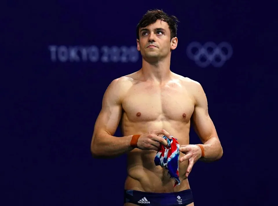 Tom Daley Loses Trunks
