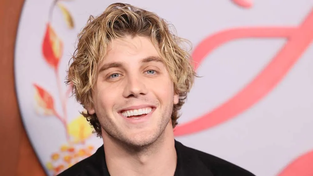 Lukas Gage Takes to Hinge, Shades Ex Chris Appleton | EDGE United States