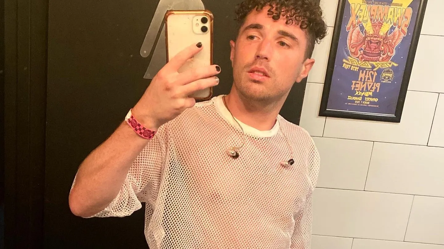 Sub-Radio Lead Singer Adam Bradley Opens Up About Coming Out as Bi on ...