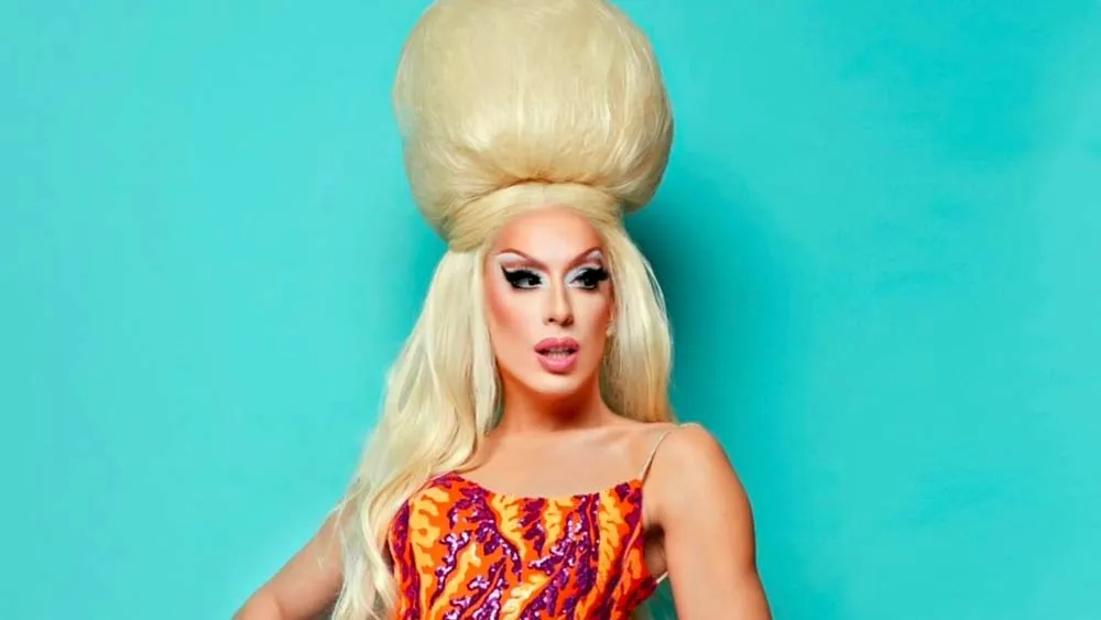 Alaska Celebrates Lesbian Summer Hits Ahead of 'DRAG: the Musical's ...