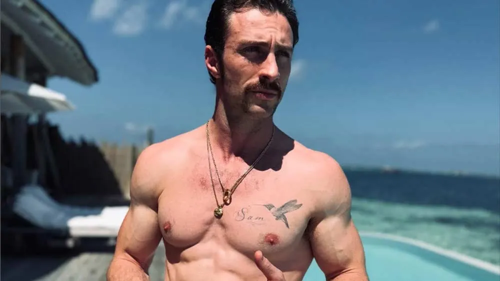 Out Musical Star Tim Draxl Scores as Buff Joe Gillis in 'Sunset ...