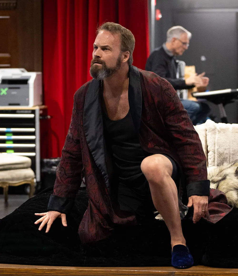 Five Question with Ryan McKinny – Boston Lyric Opera's Seductive ...