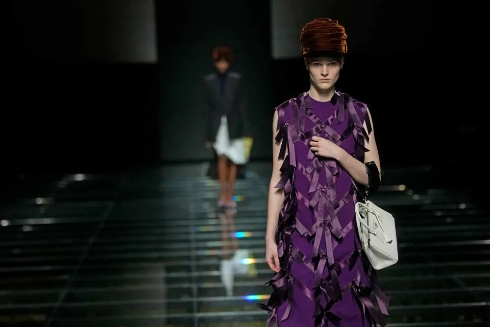 Prada Gives New Meaning to Bows and Aprons, Historic Elements of Women ...