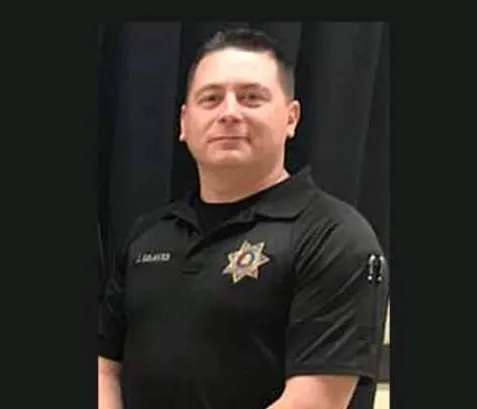 Cop Who Quit After Anti-LGBTQ Post About Gay Teen's Suicide is Now Back ...