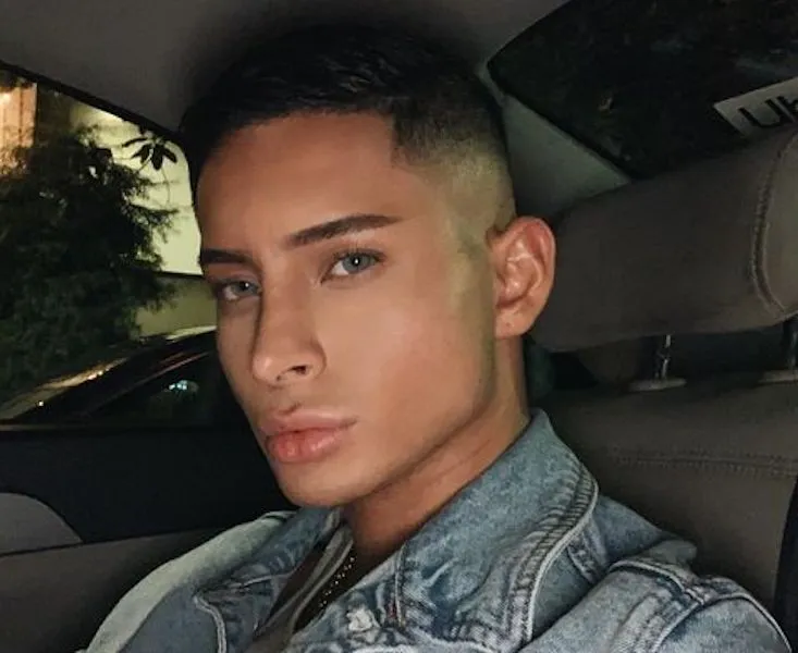 Kylie Jenner Faces Backlash After Asking for Donations for Celeb Makeup ...