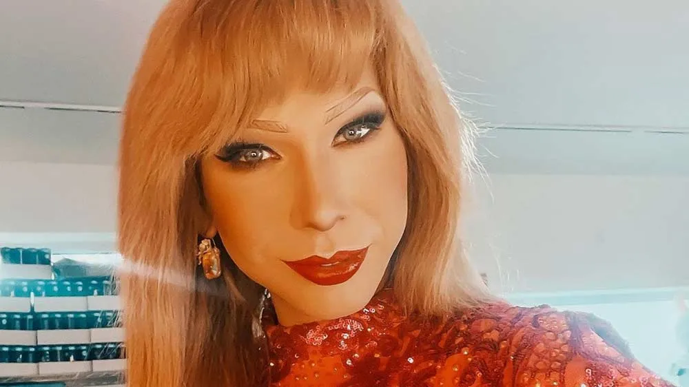 'Drag Race' Star, Taylor Swift 'Illusionist' Jade Jolie Announces She's ...